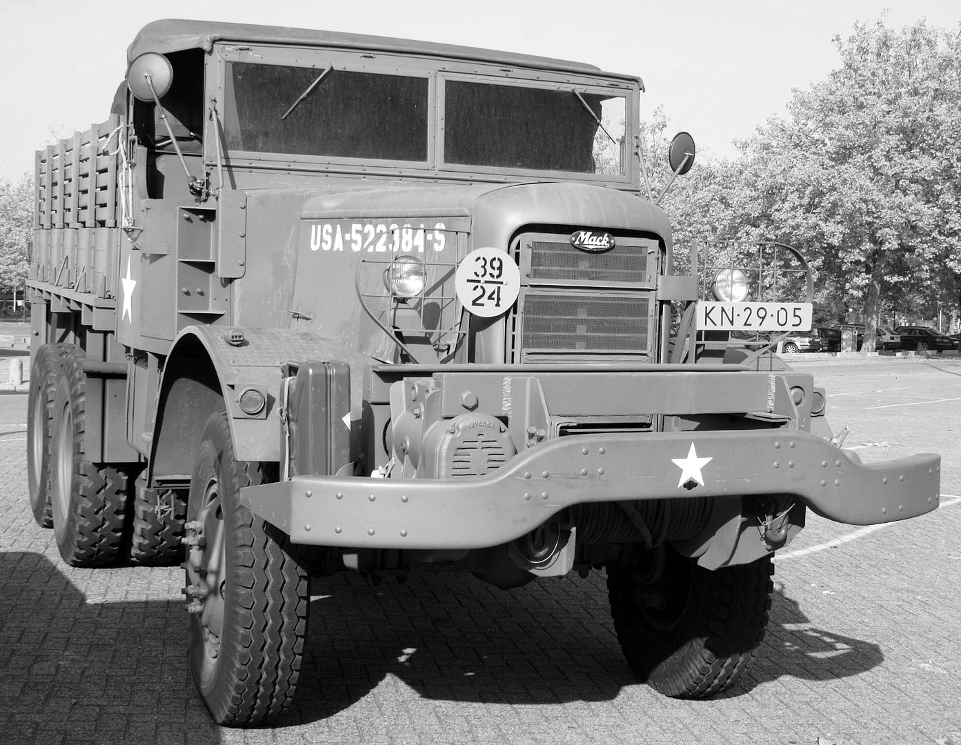 Armorama :: Mack NO6 - 7 1/2 ton artillery tractor Armorama :: Mack NO6 - 7 1/2 ton artillery tractor